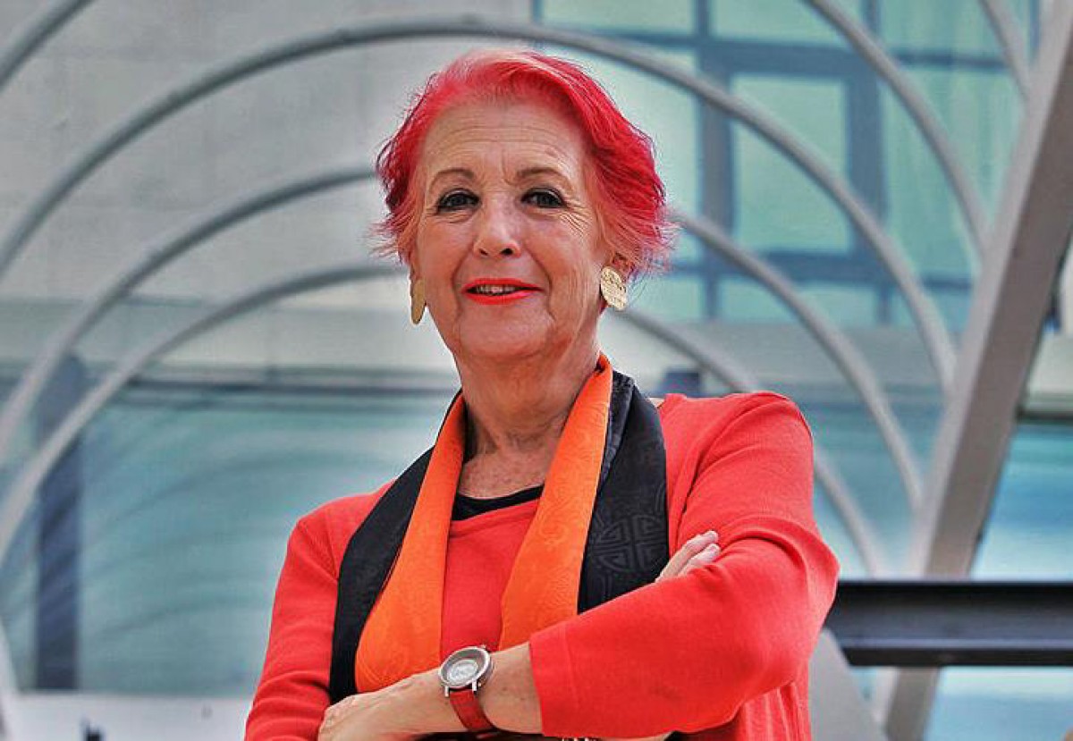 Rosa Maria Calaf conversa sobre periodisme amb Josep Comajoan en un ...